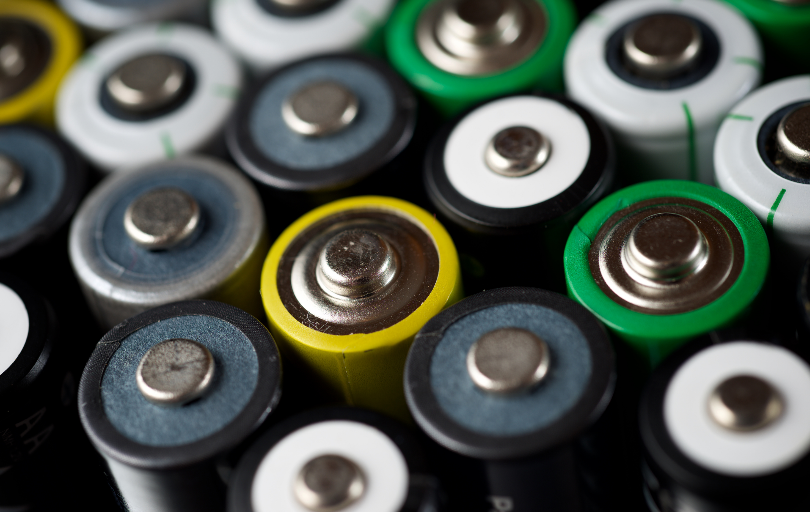 Researchers Just Created the World’s Smallest Battery Assembly—And It’s ...