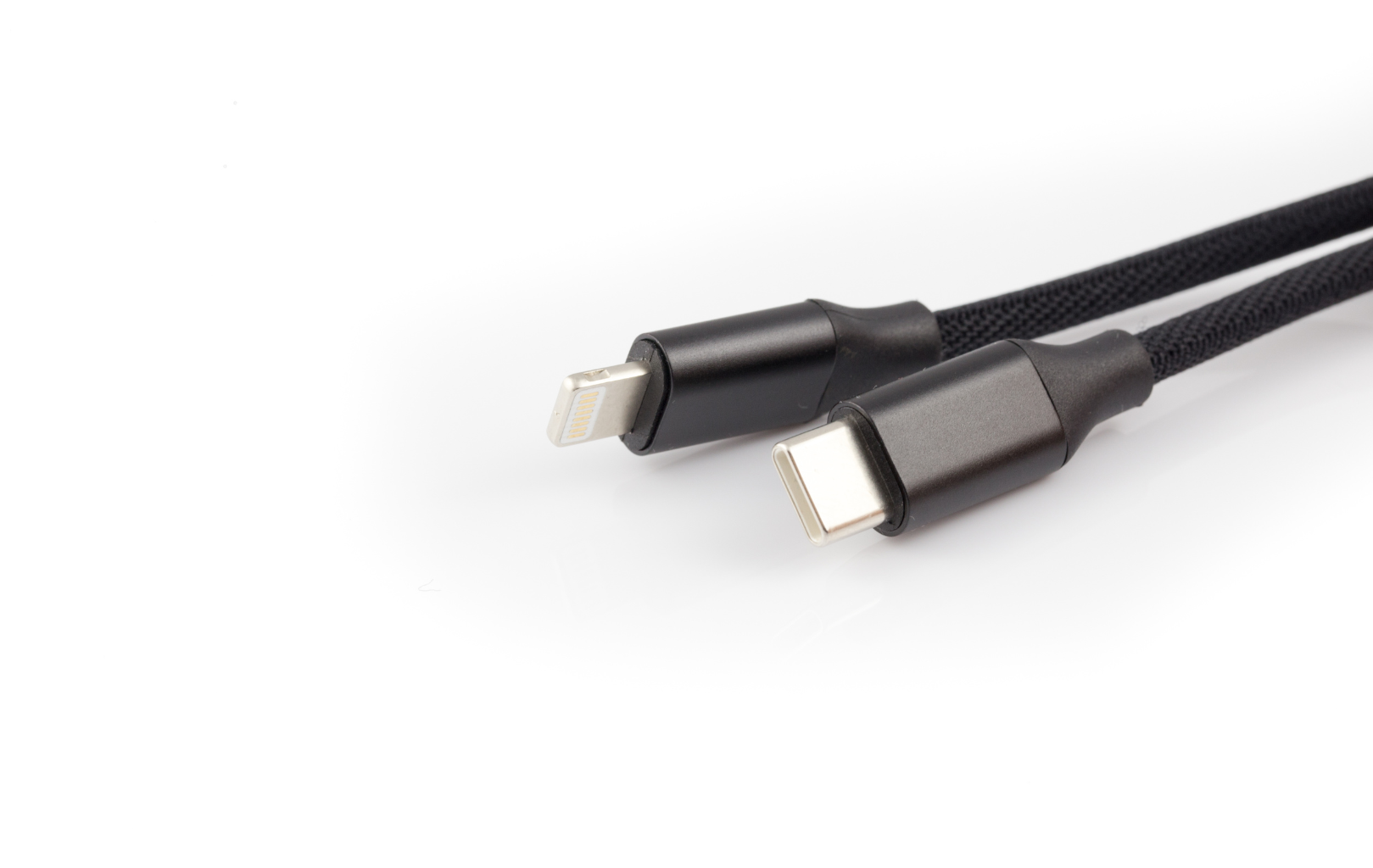 Apple has switched from its Lightning connector to USB-C — we explain ...