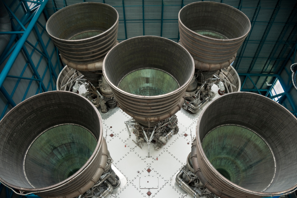 Inside the Computers that Brought Us To the Moon - Modern Sciences