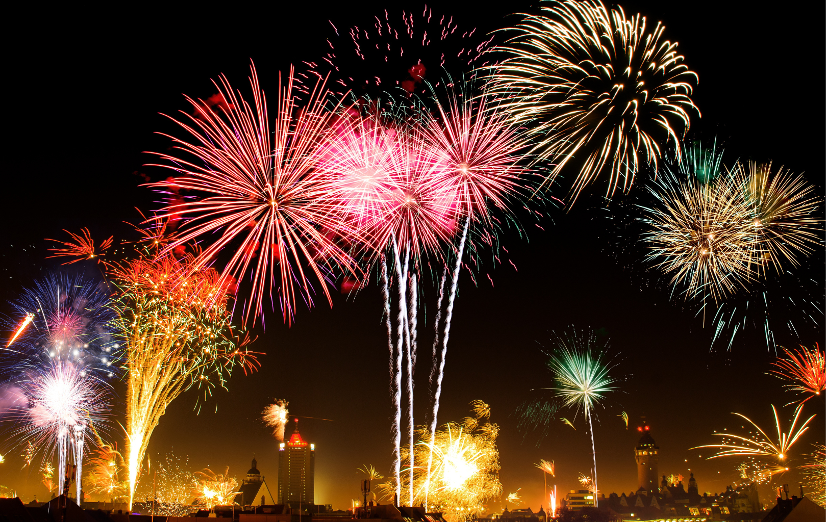 How do fireworks work? A pyrotechnics chemist explains the science ...