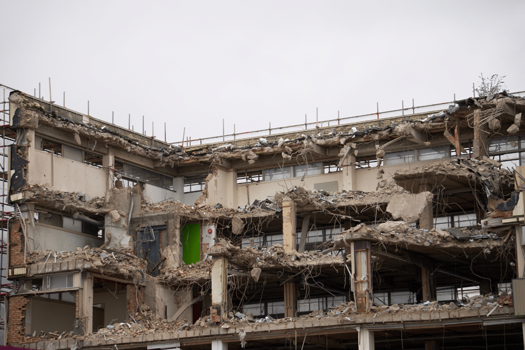 What causes earthquakes? A geologist explains where they’re most common ...