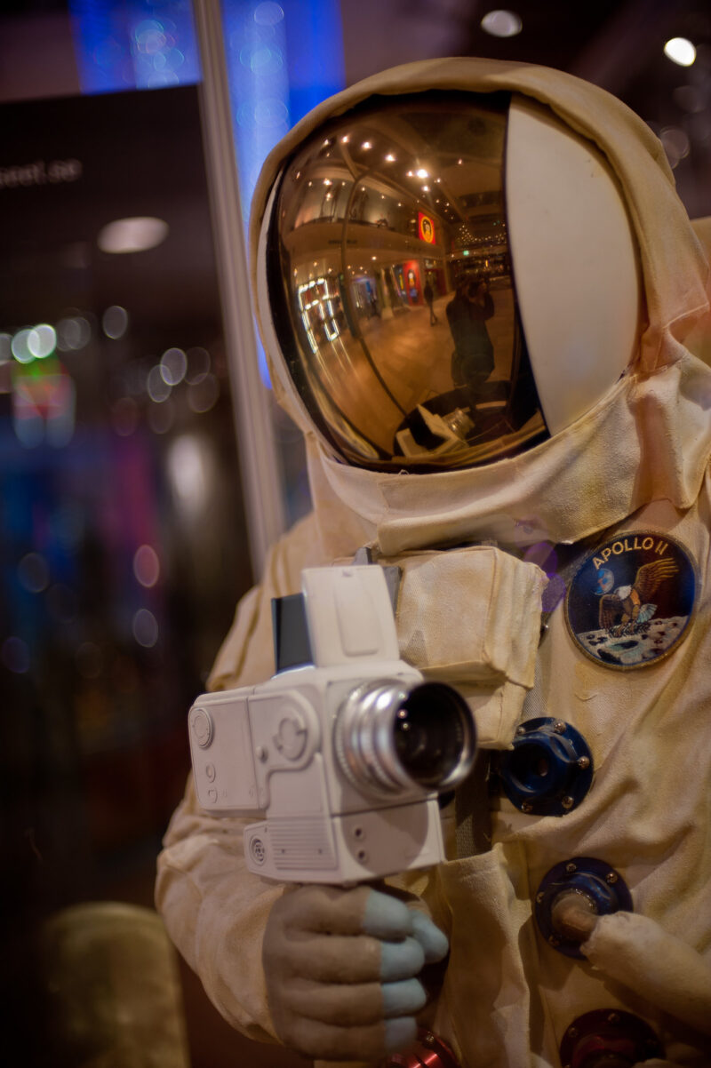 Wearable Devices with Vibrations Enhance Astronaut Training for Safer ...