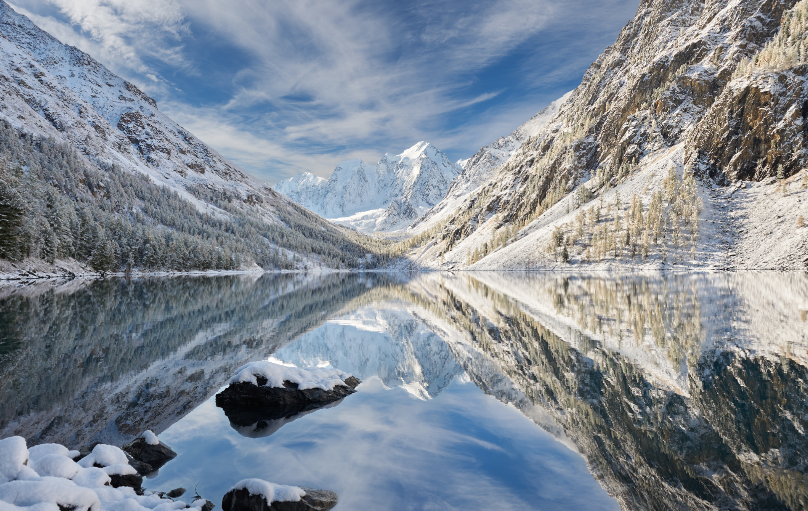 Hunter-Gatherers in Siberia Built Complex Defense Structures 8,000 ...
