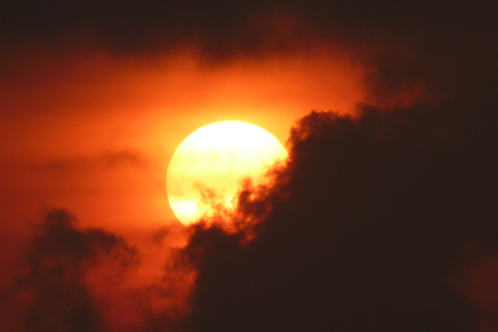 Why dimming the Sun would be an effective tool in the fight against ...